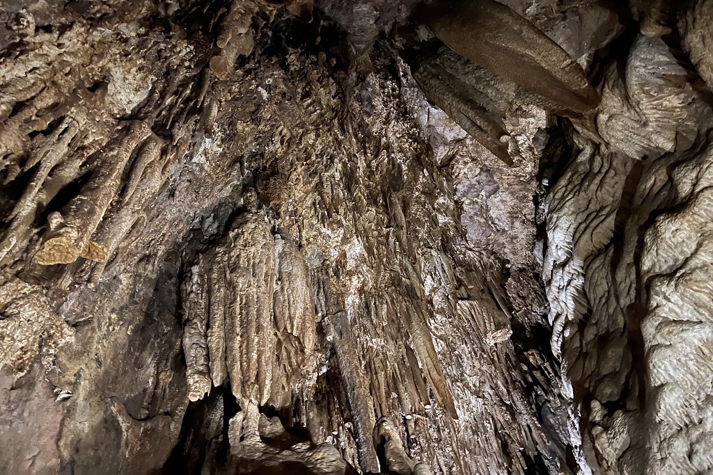 Discovering the Caverns of Tucson, Arizona - Skeehive